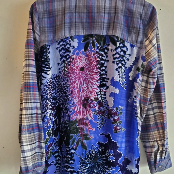 Aratta | Tops | Aratta Womens Silent Journey Flannel Medium | Poshmark